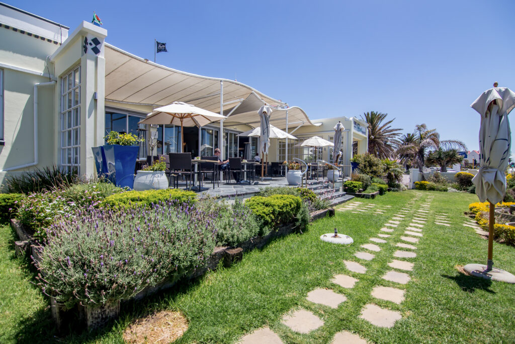 The Beach Hotel On Port Elizabeth Beach Front Home Food And Travel